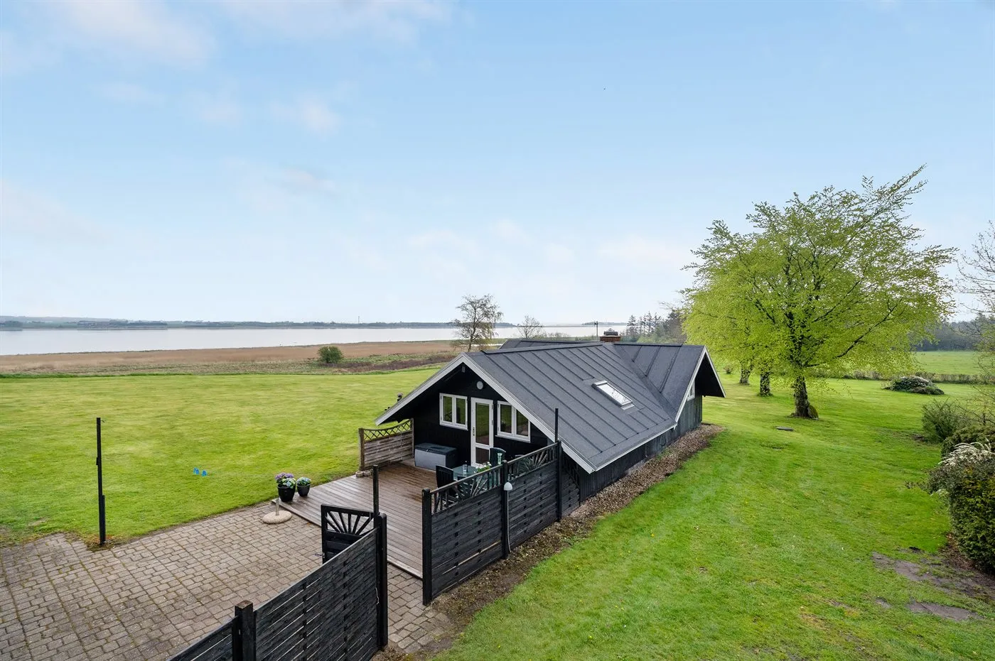 Entspannendes Ferienhaus am Limfjord mit herrlichem Ausblick | Dänemark ...